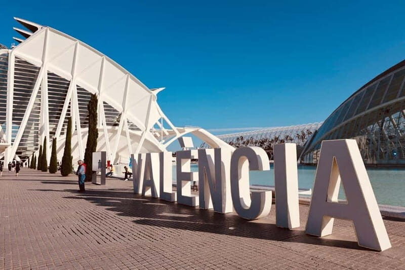 Valencia: the best 25 spots in the city by bike! - Why Choose This Bike Tour?