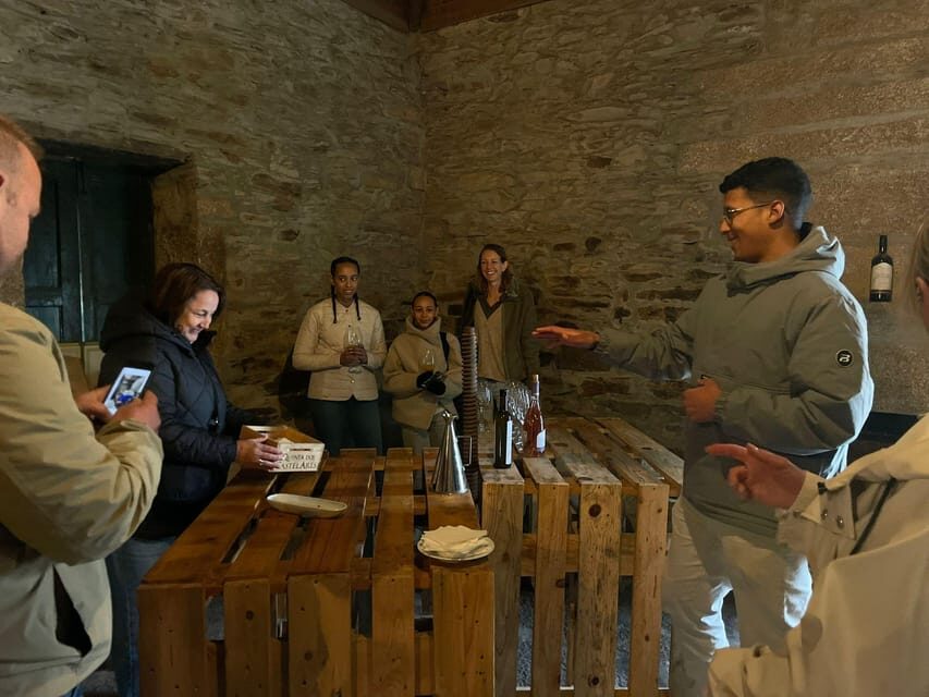 Vallée du Douro : 2 vignobles, déjeuner et bateau typique - FAQ