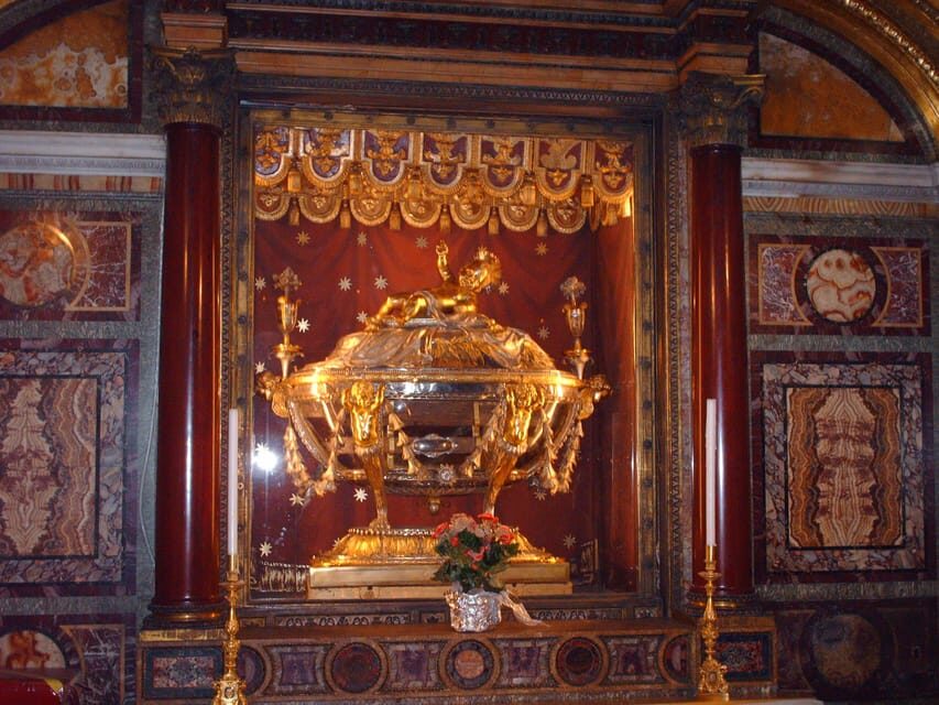 Vatican: Papal Basilicas and Holy Doors Tour with Transfers - What Sets This Tour Apart?