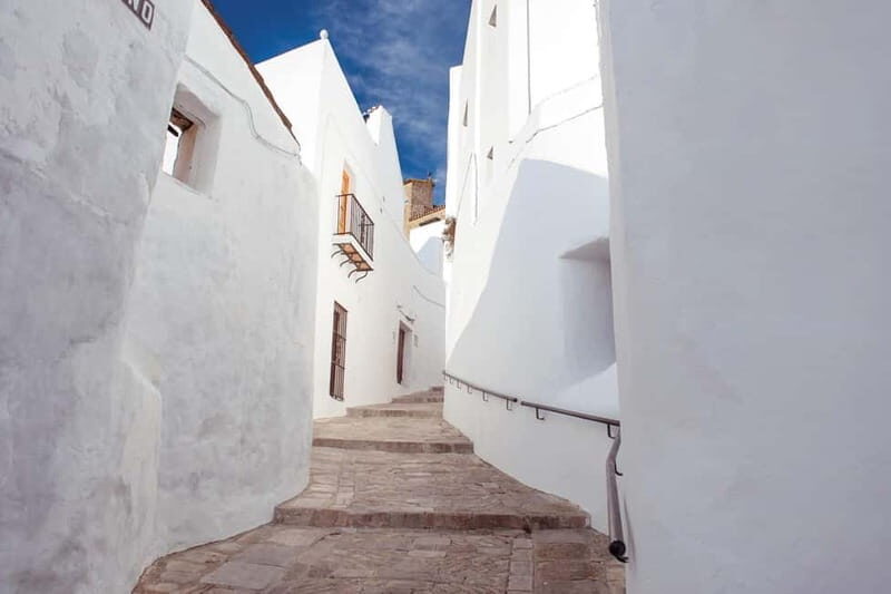 Vejer and Conil: Tour from Jerez, El Puerto, Cádiz, Chiclana - The Transport and Walking Experience