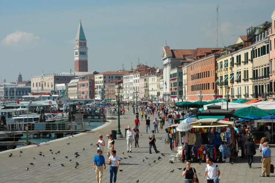 Venice: Castello District Private Walking Tour - Practical Tips for Participants