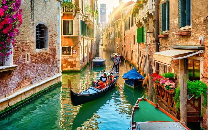 Venice: City Pass 30+ sights, St. Marks Museums & Gondola - Exploring Venice with the City Pass