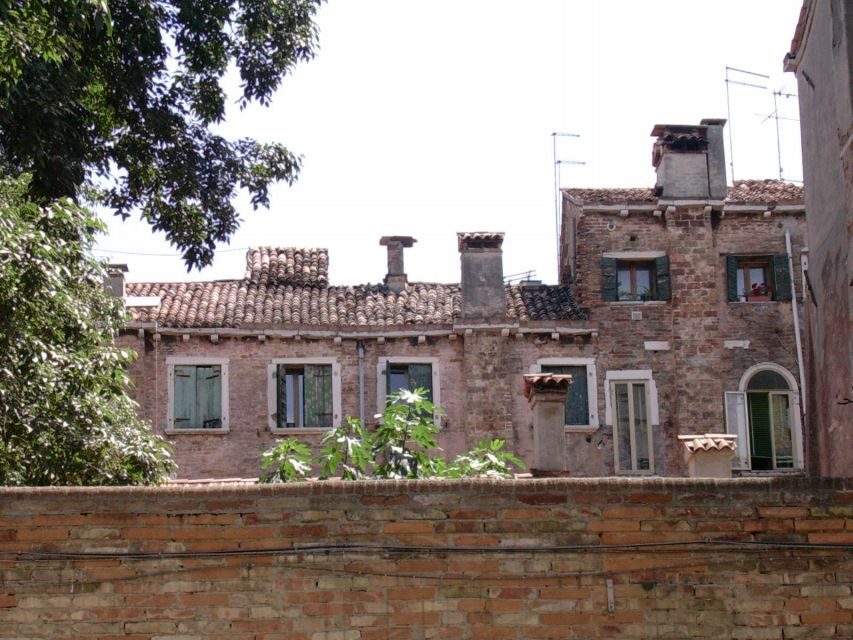 Venice: Dorsoduro and San Polo District Private Walking Tour - The Experience: What Travelers Can Expect