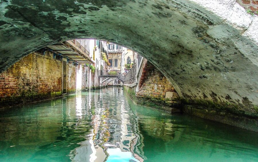 Venice: Gondola Ride and St. Mark's Basilica Tour - Why This Tour Offers Good Value