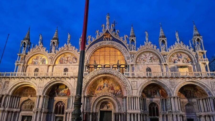 Venice: Guided Night Walking Tour & Saint Mark's Basilica - Practical Details That Matter