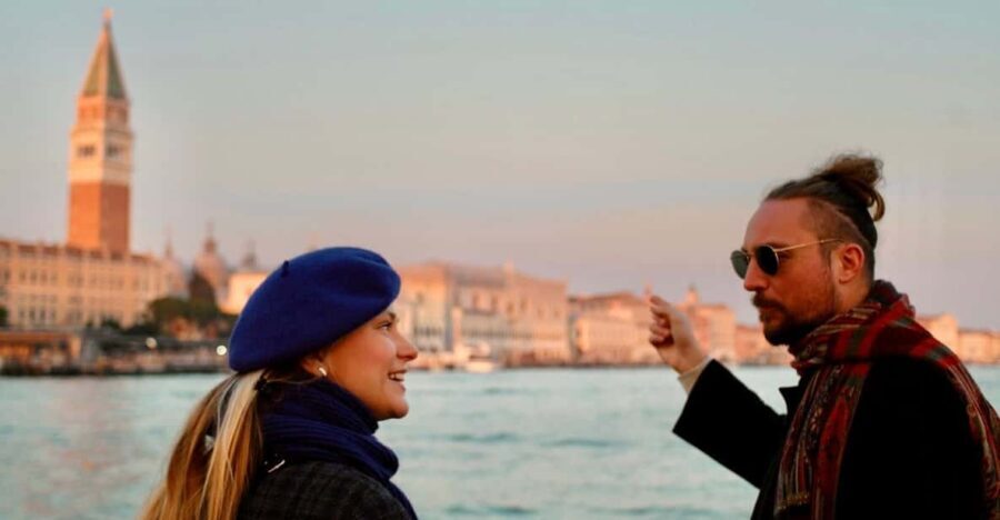 Venice Historic Walk: the city, architecture, traditions - An In-Depth Look at the Venice Historic Walk