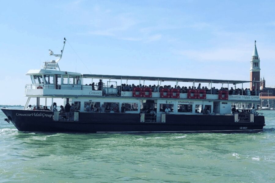 Venice: Murano and Burano Half-Day Lagoon Trip - Murano: Glass-making and Cultural Heritage