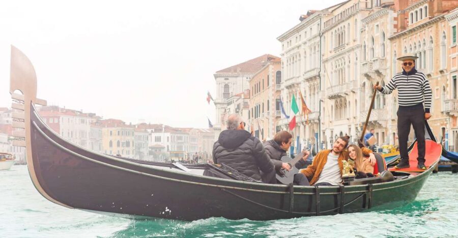 Venice: Shared Gondola Ride and Serenade - Who Will Love This Experience?
