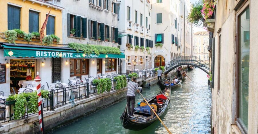 Venice: Shared Gondola Ride through the Lagoon City