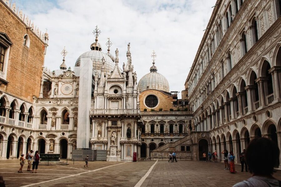 Venice: Skip-the-Line St Marks & Doge's Palace Guided Tour - Why This Tour Might Be the Right Choice for You