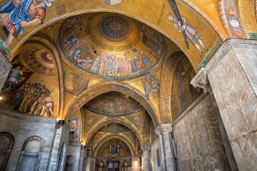 Venice: St. Mark's Basilica, Doge's Palace & Gondola Ride - Exploring Venice on Foot