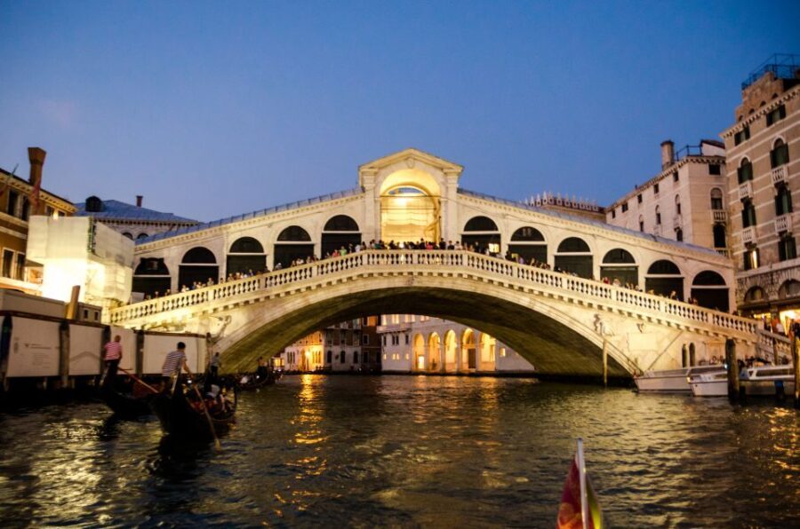 Venice: Sunset Cruise by Typical Venetian Boat - The Itinerary in Detail