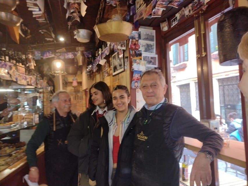 Venice: Sunset Walking Tour with Food and Wine Tastings - The Food and Drink Highlights