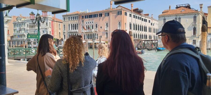Venice: Walking Guided Tour of the City Must-See Sites - What Sets This Tour Apart?