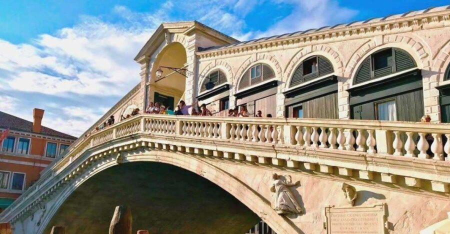 Venice Walking Tour from St. Mark's to Rialto Bridge - The Experience: What Makes It Special