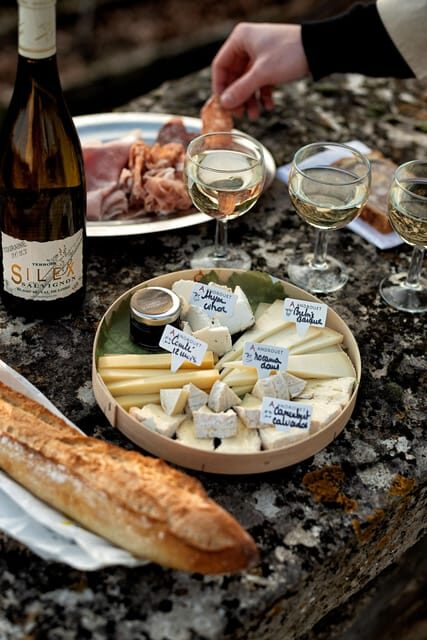 Versailles: Farmers Market Food Tour by a Culinary School - Who Should Book This Tour?