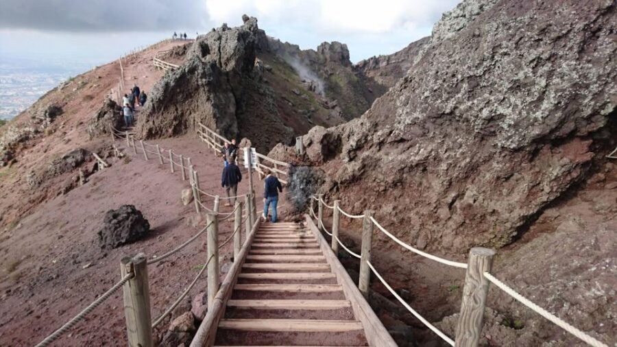 Vesuvius: Skip-the-line tickets with round trip transport - A Detailed Look at the Vesuvius Experience