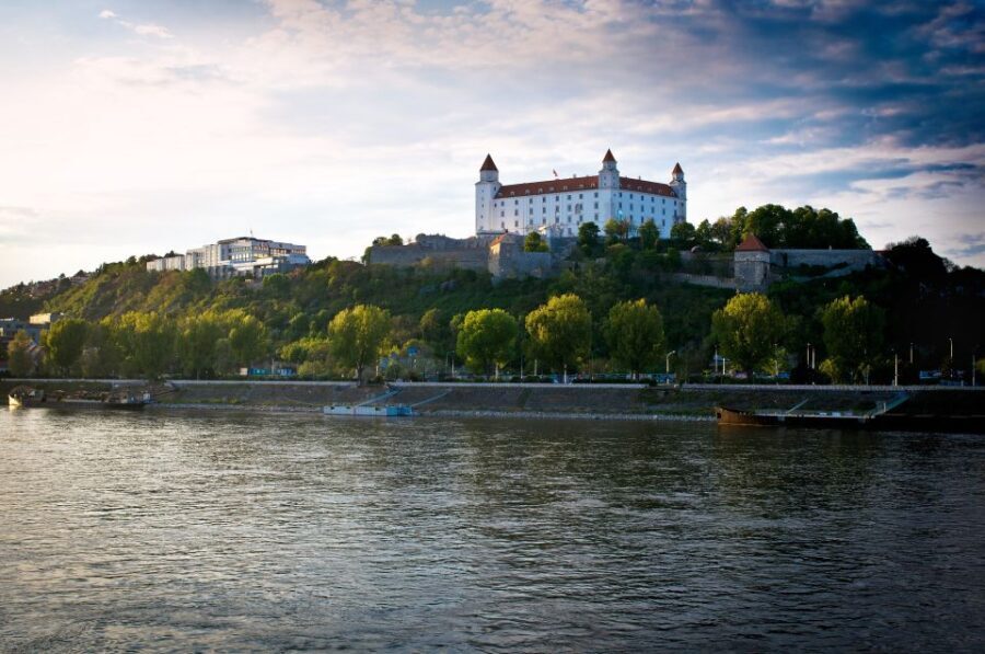 Vienna: Bratislava Day Trip with Private Guide and Transport - Who Should Consider This Tour?