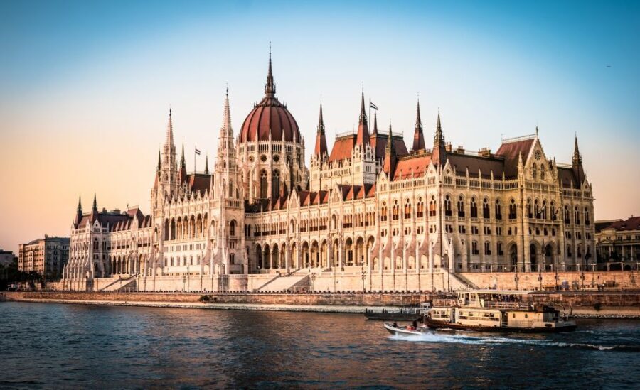 Vienna: Budapest Day Trip - Analyzing Value and Practicalities