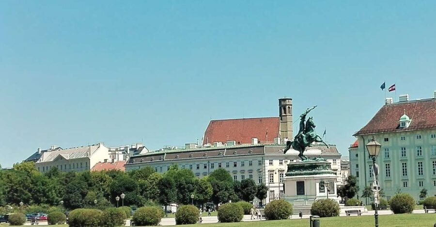 Vienna: City Highlights Guided Walking Tour & Old Town - The Itinerary in Detail