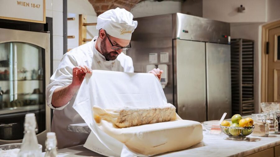 Vienna: Gerstner KuK Hofzuckerbäcker Baking Show & Tasting - What Makes This Tour Special?