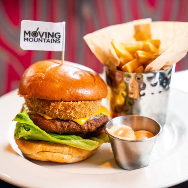 Vienna: Hard Rock Cafe with Set Menu for Lunch or Dinner - Who Will Love This Experience?