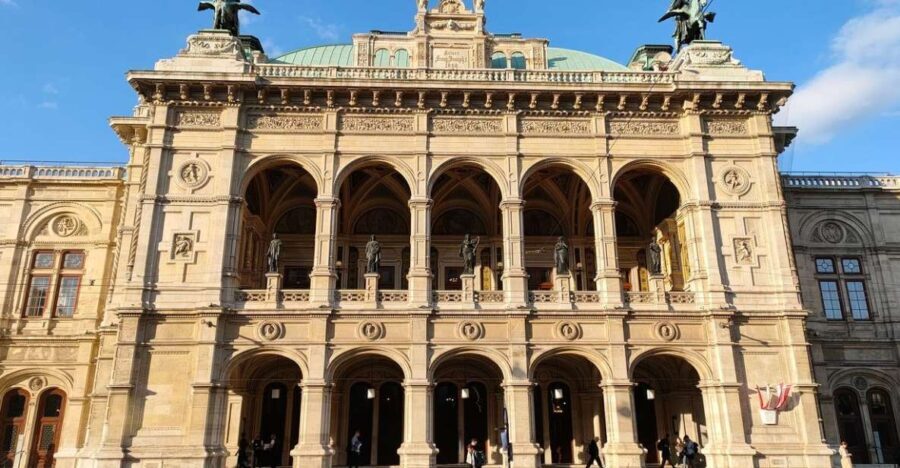 Vienna Historical Highlight City Tour + Hofburg - Why This Tour Offers Good Value