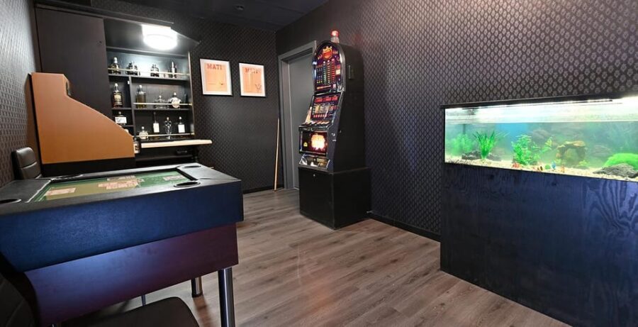 Vienna: Scavenger Escape Room Experience: Gangsta's Cage - The Practicalities