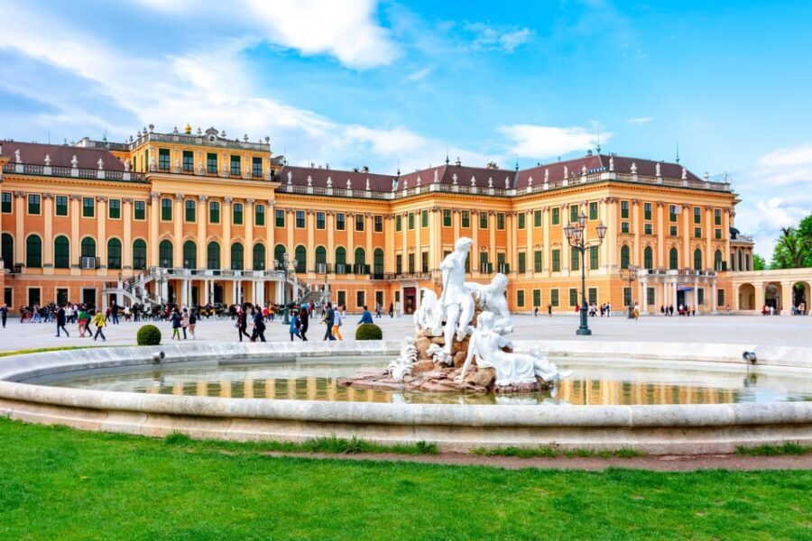 Vienna: Skip-the-Line Schönbrunn Palace and Gardens Tour - An Introduction to the Schönbrunn Experience