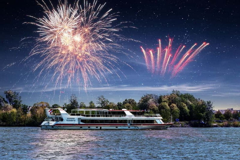 Vienna: Sunset Summer Cruise - What the Buffet Offers