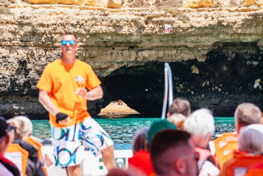 Vilamoura: Benagil Cave Boat Tour with Entry - Key Points