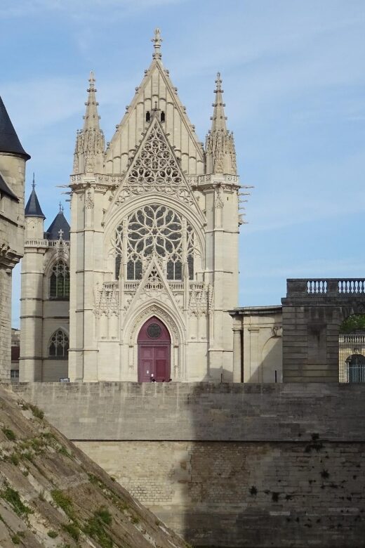 Vincennes Castle: Private Guided Tour with Entry Ticket - The Itinerary Breakdown