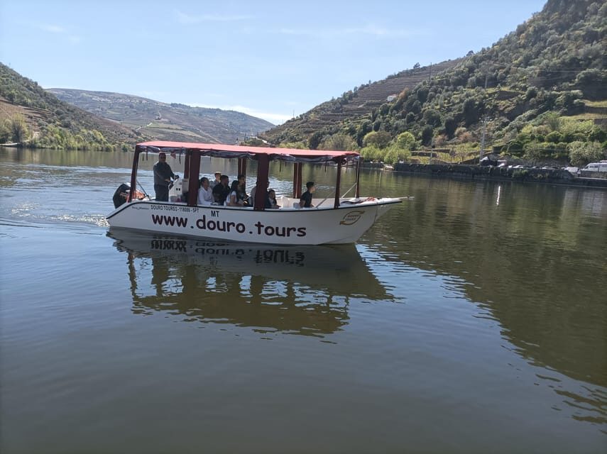 Visit Pinhão Visit and wine tasting Panoramic cruise - Itinerary Breakdown: What to Expect at Each Stop