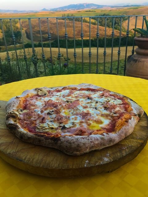 Volterra: Pizza Cooking Class in a tuscan farmhouse - The Value of the Experience