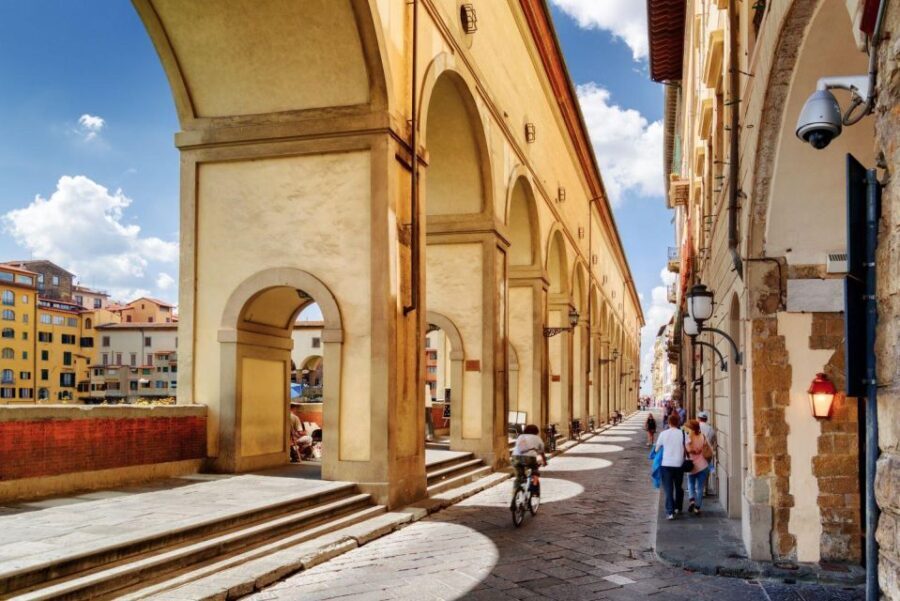 Walking Florence: Medici District, Piazza Repubblica & Duomo - Analyzing Value and Practicality