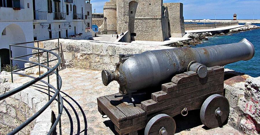 Walking Tour In The Wonderful Monopoli - The Practical Details