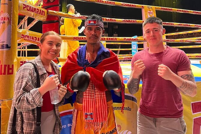 Watch Live Khmer Traditional boxing in Phnom Penh - Key Points