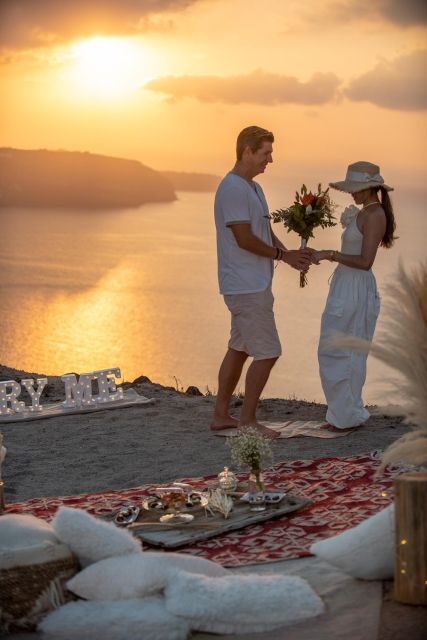 wedding proposal sunset private picnic - Key Points
