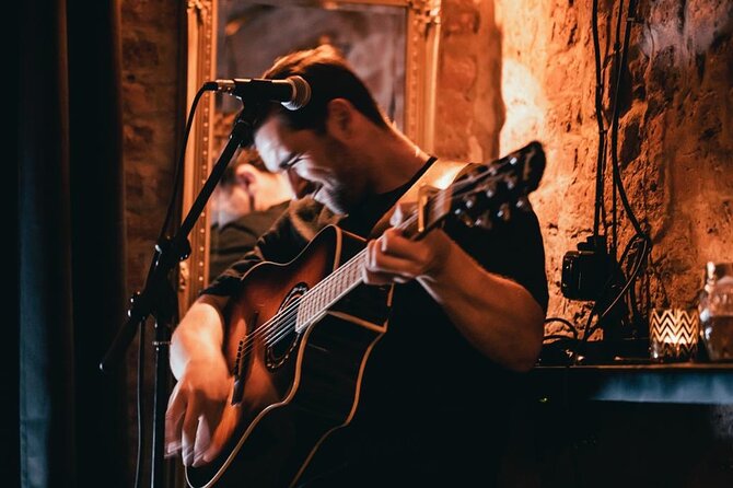 Wednesday Night Live Music and Cocktails Ticket in Kontakt Bar - Key Points