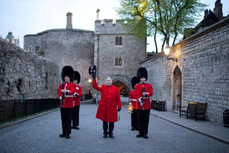 Windsor Castle and Tower of London Tour with Entry Tickets - The Itinerary in Detail