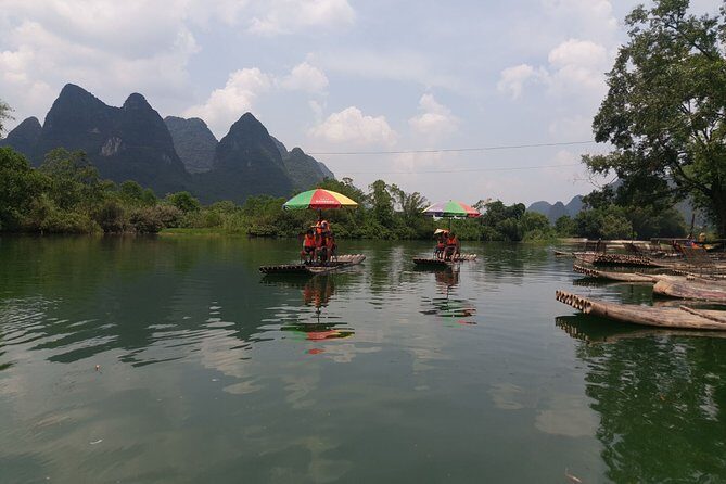 1-Day Tour:Yangshuo Yulong Bamboo Boat and Ruyi Peak Cable Car from Guilin Hotel - Why This Tour Offers Good Value