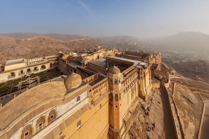 1 Nt/2Day Trip to Jaipur All Inclusive by Private Taxi from Delhi - Practical Details & What to Expect