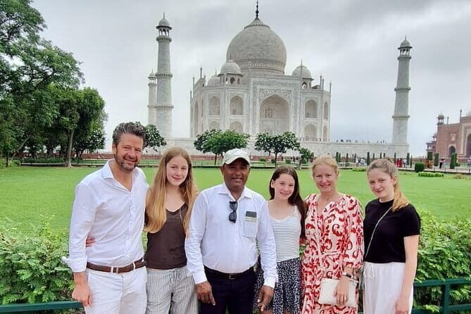 2-day Taj mahal & Fort tour with Tiger Safari from Mumbai - What’s Included and What’s Not