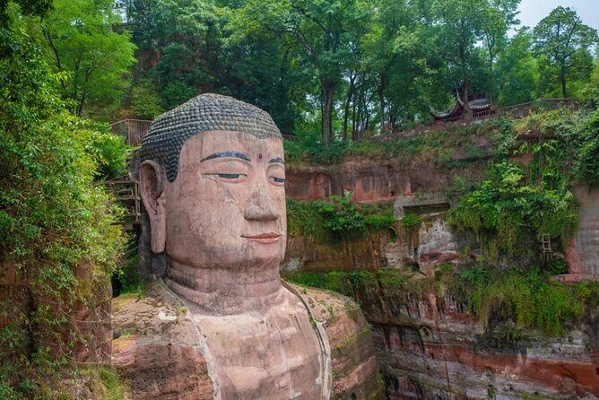 2-Day Tour of Chengdu Panda Base and Leshan Giant Buddha - Day 2: Mystique of the Leshan Giant Buddha and Local Charm