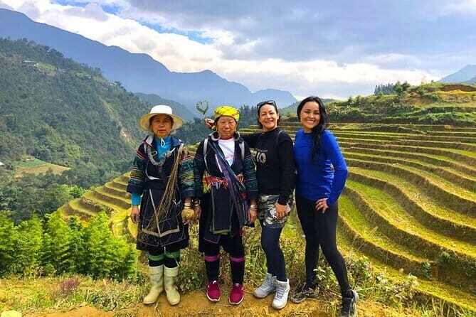 2-Days 1-Night Sapa Trekking at 4 Star Hotel - First Impressions in Sapa