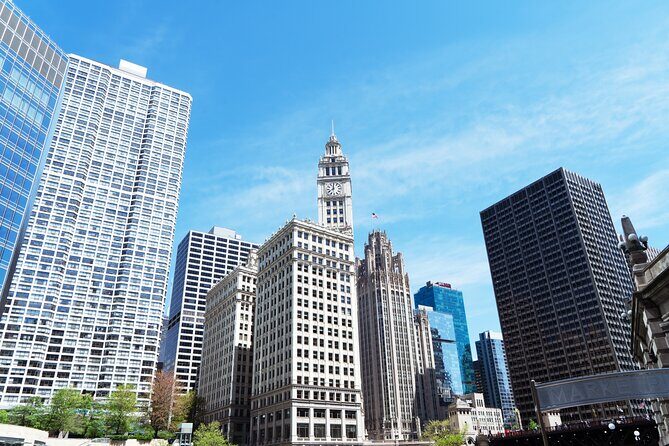 2 Hour Magnificent Chicago Tour with Photos and Popcorn - Exploring the Price Versus Value