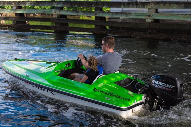 2 Person Mini Power Boat Rental at Tampa Riverwalk - The Value for Money