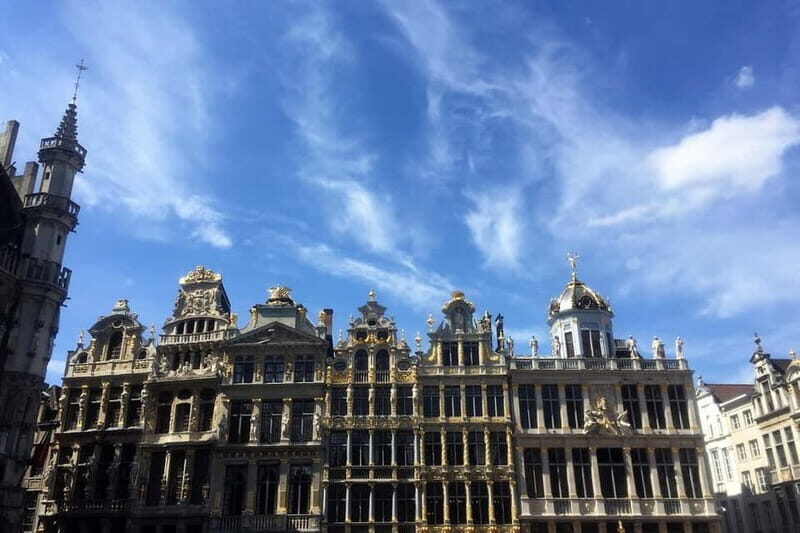 2,5 Hours Walking Tour with Chocolate, Waffles and Frites. - Why Choose This Tour?