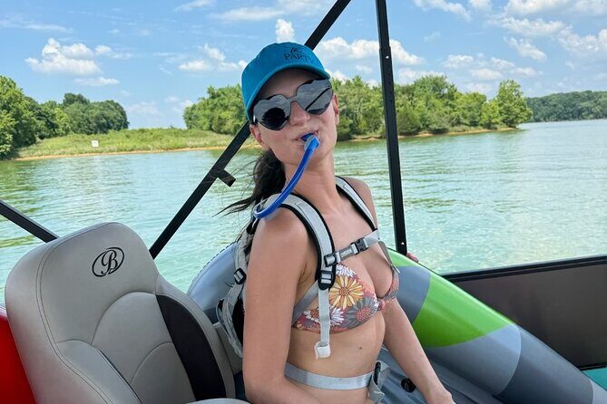 25ft Pontoon Party Boat w/ Captain up to 12 people (3 hrs) - The Value of the Experience