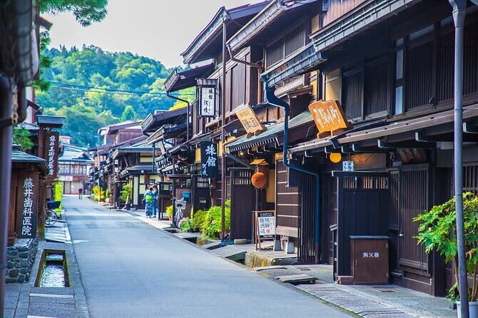 2Day Tateyama Kurobe Route Shirakawago, Hida-Takayama from Nagoya - Who Should Take This Tour?